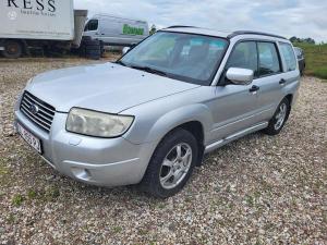 Grey Subaru Forester 2005 in Marijampole, with an engine capacity of 2.00 L and mileage of 280 thousand km for 1300 €, photo  on AUTOMOTO.COM.LV