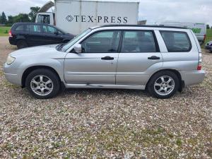 Grey Subaru Forester 2005 in Marijampole, with an engine capacity of 2.00 L and mileage of 280 thousand km for 1300 €, photo 4 on AUTOMOTO.COM.LV