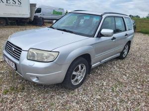 Grey Subaru Forester 2005 in Marijampole, with an engine capacity of 2.00 L and mileage of 280 thousand km for 1300 €, photo 12 on AUTOMOTO.COM.LV