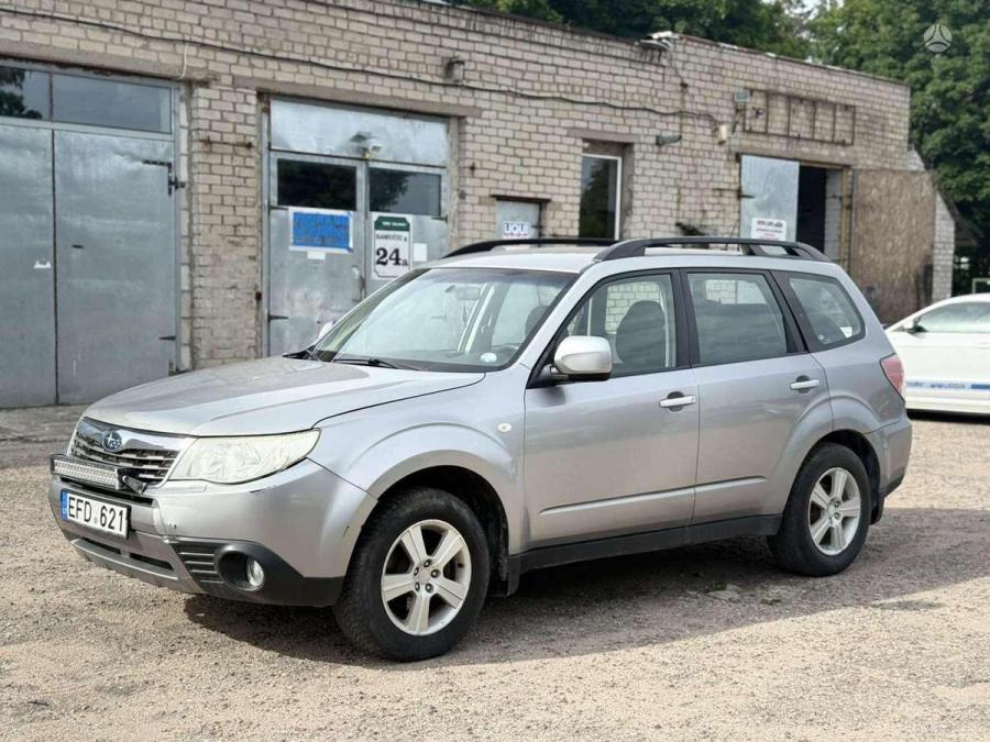 Pelēks Subaru Forester 2008 Šilutė, ar dzinēja tilpumu 2.00 L un nobraukumu 290 tūkst. km par 2200 €, foto 3 vietnē AUTOMOTO.COM.LV
