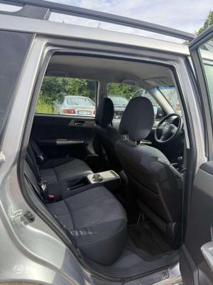 Pelēks Subaru Forester 2008 Šilutė, ar dzinēja tilpumu 2.00 L un nobraukumu 290 tūkst. km par 2200 €, foto 12 vietnē AUTOMOTO.COM.LV