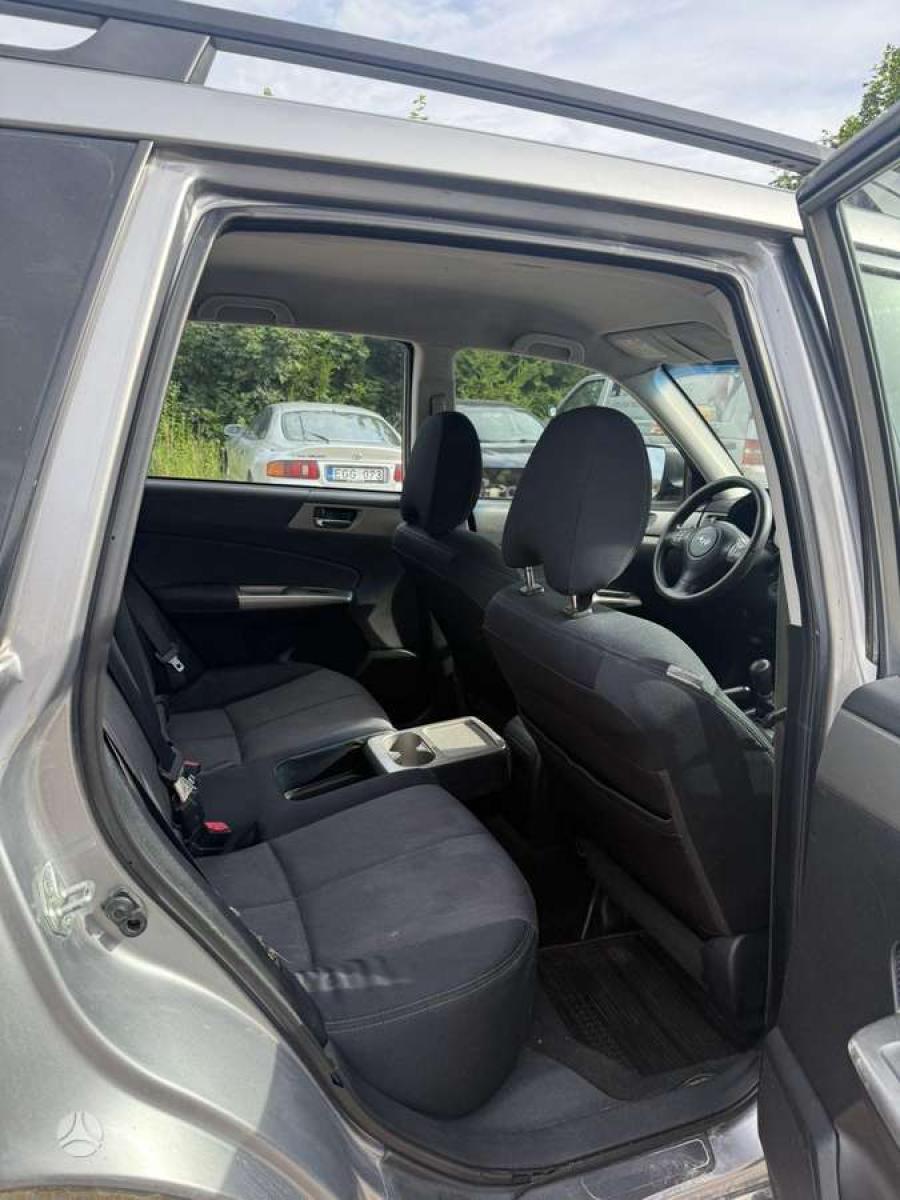 Pelēks Subaru Forester 2008 Šilutė, ar dzinēja tilpumu 2.00 L un nobraukumu 290 tūkst. km par 2200 €, foto 12 vietnē AUTOMOTO.COM.LV
