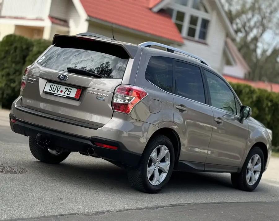 Grey Subaru Forester 2012 in Jurmala, with an engine capacity of 2.00 L and mileage of 161 thousand km for 4590 €, photo 3 on AUTOMOTO.COM.LV