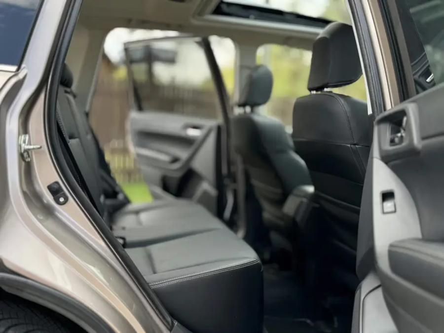 Grey Subaru Forester 2012 in Jurmala, with an engine capacity of 2.00 L and mileage of 161 thousand km for 4590 €, photo 5 on AUTOMOTO.COM.LV