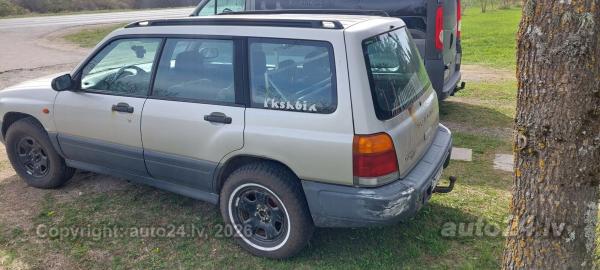 Pelēks Subaru Forester 1999 Tallina, ar dzinēja tilpumu 2.00 L un nobraukumu 350 tūkst. km par 1627 €, foto 6 vietnē AUTOMOTO.COM.LV