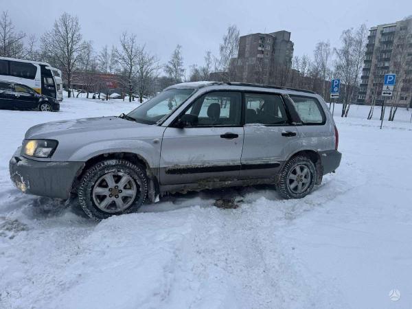 Grey Subaru Forester 2003 in Kaunas, with an engine capacity of 2.00 L and mileage of 230 thousand km for 2100 €, photo 2 on AUTOMOTO.COM.LV