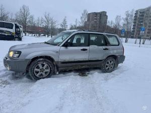 Grey Subaru Forester 2003 in Kaunas, with an engine capacity of 2.00 L and mileage of 230 thousand km for 2100 €, photo 2 on AUTOMOTO.COM.LV