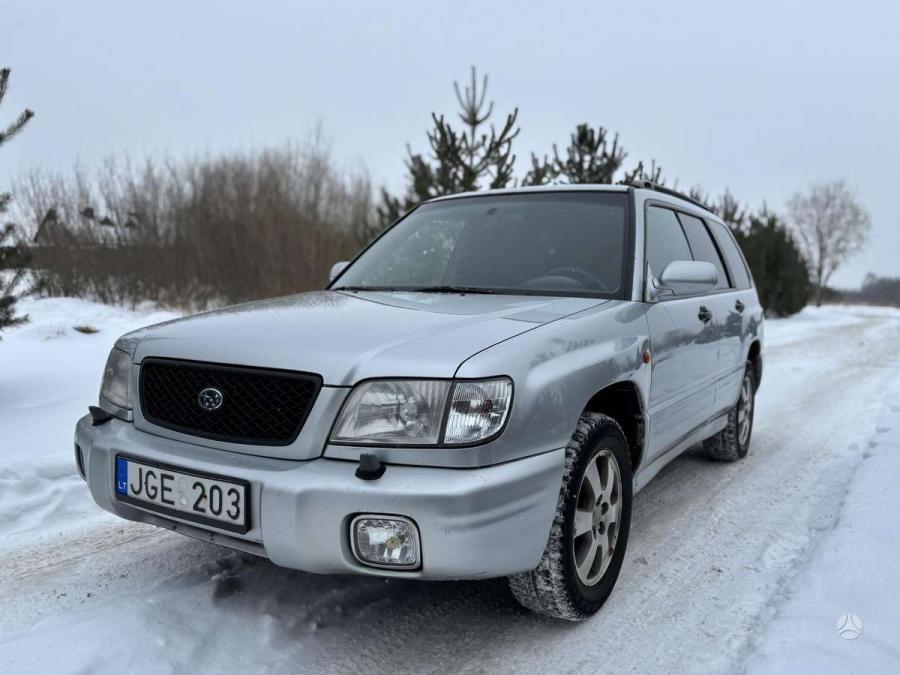 Pelēks Subaru Forester 2003 Mažeikiai, ar dzinēja tilpumu 2.00 L un nobraukumu 391 tūkst. km par 1650 €, foto 1 vietnē AUTOMOTO.COM.LV
