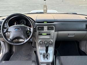 Grey Subaru Forester 2004 in Vilnius, with an engine capacity of 1.99 L and mileage of 224 thousand km for 2900 €, photo 13 on AUTOMOTO.COM.LV
