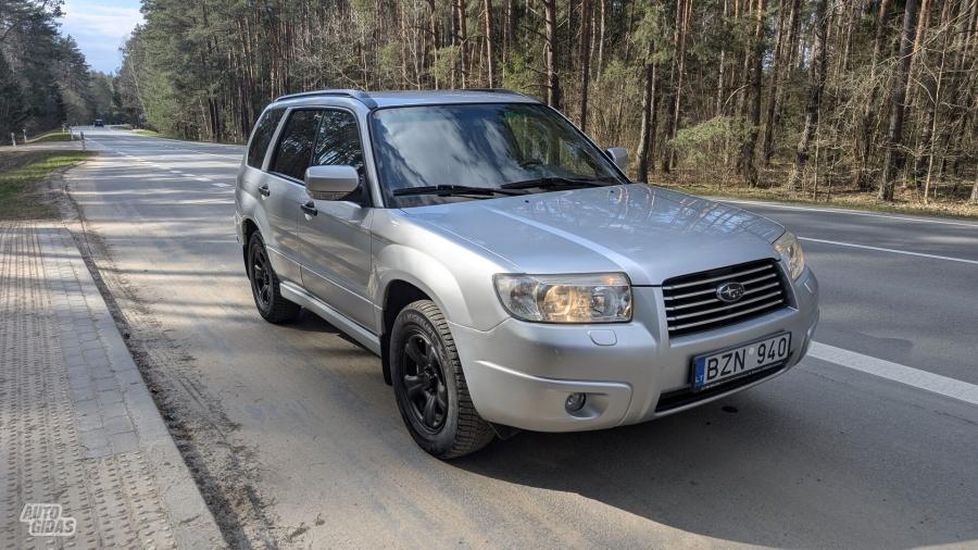 Pelēks Subaru Forester 2006 Jonava, ar dzinēja tilpumu 2.00 L un nobraukumu 313 tūkst. km par 3200 €, foto 3 vietnē AUTOMOTO.COM.LV