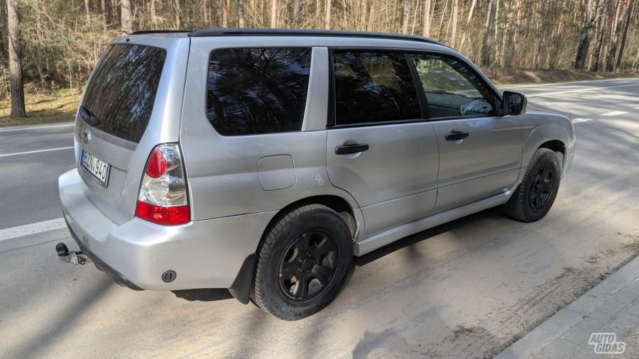 Pelēks Subaru Forester 2006 Jonava, ar dzinēja tilpumu 2.00 L un nobraukumu 313 tūkst. km par 3200 €, foto 4 vietnē AUTOMOTO.COM.LV