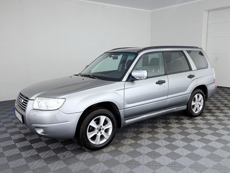 Pelēks Subaru Forester 2006 Tallina, ar dzinēja tilpumu 2.00 L un nobraukumu 307 tūkst. km par 2199 €, foto 10 vietnē AUTOMOTO.COM.LV