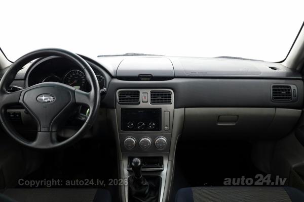 Pelēks Subaru Forester 2006 Tallina, ar dzinēja tilpumu 2.00 L un nobraukumu 217 tūkst. km par 1199 €, foto 6 vietnē AUTOMOTO.COM.LV