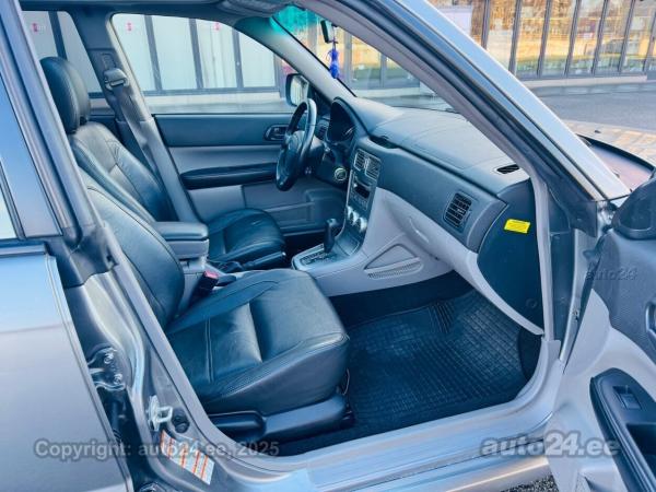Grey Subaru Forester 2007 in Tallinn, with an engine capacity of 2.00 L and mileage of 309 thousand km for 1990 €, photo 11 on AUTOMOTO.COM.LV