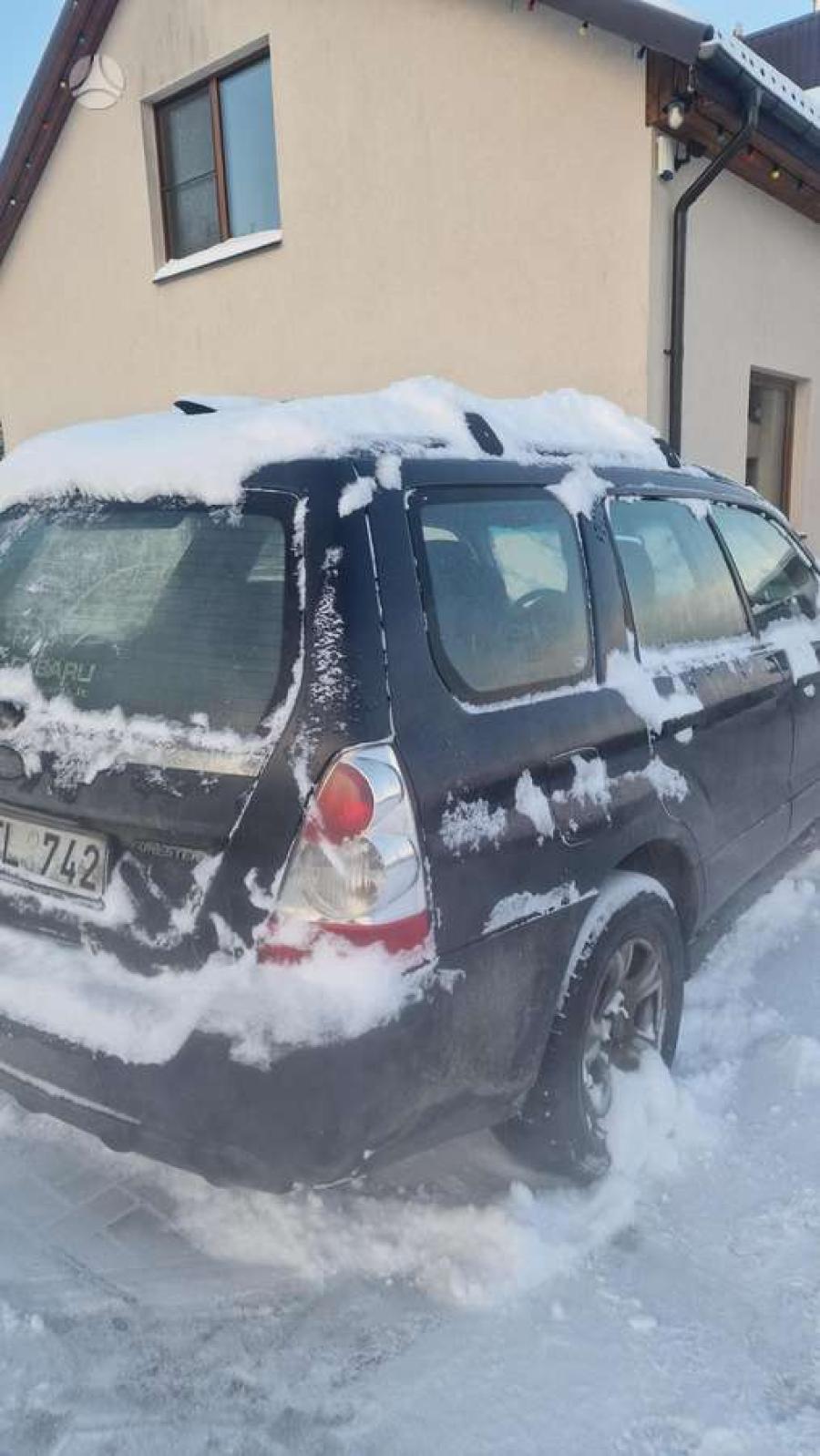 Pelēks Subaru Forester 2007 Viļņa, ar dzinēja tilpumu 1.99 L un nobraukumu 250 tūkst. km par 4200 €, foto 2 vietnē AUTOMOTO.COM.LV