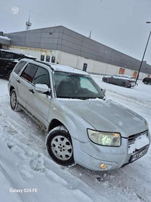 Grey Subaru Forester 2007 in Plunge, with an engine capacity of 2.00 L and mileage of 334 thousand km for 1500 €, photo  on AUTOMOTO.COM.LV