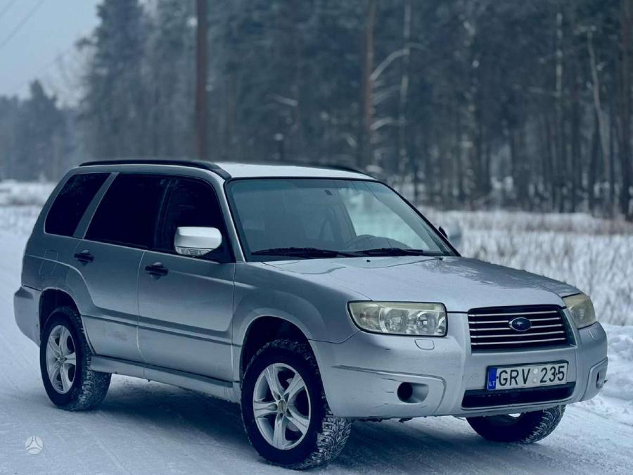 Pelēks Subaru Forester 2007 Radviliškis, ar dzinēja tilpumu 2.00 L un nobraukumu 300 tūkst. km par 1750 €, foto 3 vietnē AUTOMOTO.COM.LV