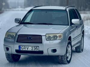 Pelēks Subaru Forester 2007 Radviliškis, ar dzinēja tilpumu 2.00 L un nobraukumu 300 tūkst. km par 1750 €, foto 5 vietnē AUTOMOTO.COM.LV