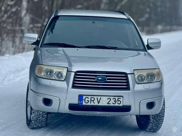 Grey Subaru Forester 2007 in Radviliskis, with an engine capacity of 2.00 L and mileage of 300 thousand km for 1750 €, photo 6 on AUTOMOTO.COM.LV