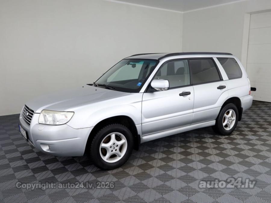 Pelēks Subaru Forester 2007 Tallina, ar dzinēja tilpumu 2.00 L un nobraukumu 219 tūkst. km par 2199 €, foto 2 vietnē AUTOMOTO.COM.LV