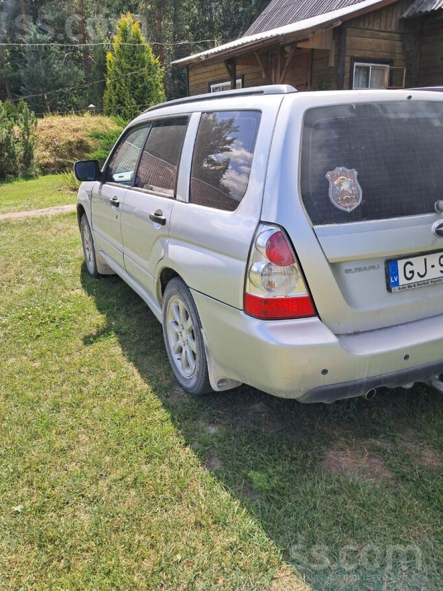 Pelēks Subaru Forester 2007 Rīga, ar dzinēja tilpumu 2.00 L un nobraukumu 423 tūkst. km par 2100 €, foto 5 vietnē AUTOMOTO.COM.LV