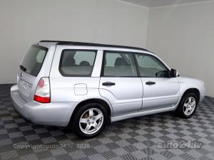 Grey Subaru Forester 2007 in Tallinn, with an engine capacity of 2.00 L and mileage of 198 thousand km for 2199 €, photo 4 on AUTOMOTO.COM.LV
