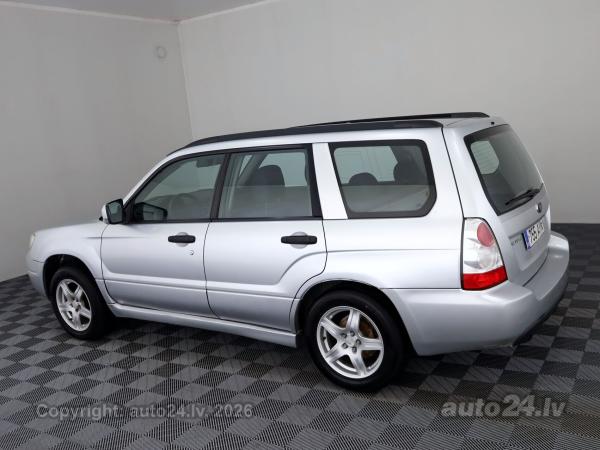 Grey Subaru Forester 2007 in Tallinn, with an engine capacity of 2.00 L and mileage of 198 thousand km for 2199 €, photo 4 on AUTOMOTO.COM.LV