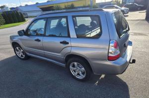 Grey Subaru Forester 2007 in Taurage, with an engine capacity of 1.99 L and mileage of 250 thousand km for 3300 €, photo 6 on AUTOMOTO.COM.LV