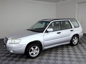 Pelēks Subaru Forester 2007 Tallina, ar dzinēja tilpumu 2.00 L un nobraukumu 198 tūkst. km par 2199 €, foto 10 vietnē AUTOMOTO.COM.LV