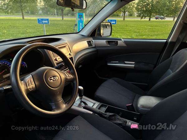 Pelēks Subaru Forester 2008 Tallina, ar dzinēja tilpumu 2.00 L un nobraukumu 220 tūkst. km par 3999 €, foto 4 vietnē AUTOMOTO.COM.LV