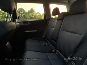 Серый Субару Форестер 2008 в Таллин, объемом двигателя 2.00 л и пробегом 220 тыс. км за 3999 €, фото 7 на AUTOMOTO.COM.LV