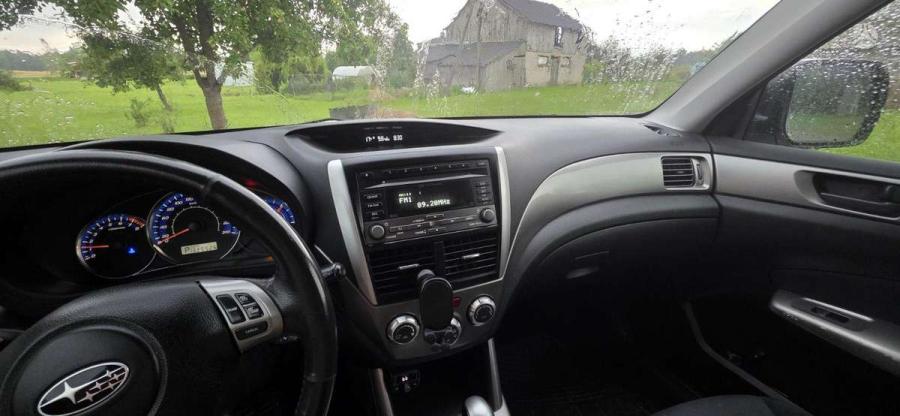 Pelēks Subaru Forester 2008 Kauņa, ar dzinēja tilpumu 1.99 L un nobraukumu 326 tūkst. km par 3300 €, foto 6 vietnē AUTOMOTO.COM.LV