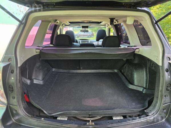 Pelēks Subaru Forester 2008 Tallina, ar dzinēja tilpumu 2.00 L un nobraukumu 330 tūkst. km par 1350 €, foto 7 vietnē AUTOMOTO.COM.LV