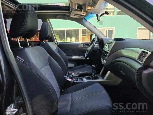 Pelēks Subaru Forester 2008 Tallina, ar dzinēja tilpumu 2.00 L un nobraukumu 330 tūkst. km par 1350 €, foto 9 vietnē AUTOMOTO.COM.LV
