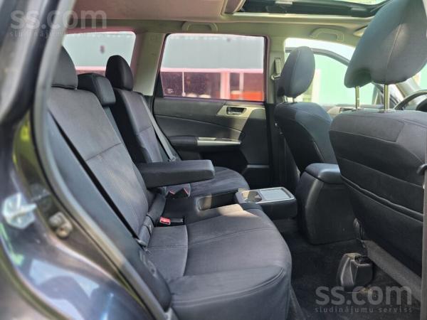 Pelēks Subaru Forester 2008 Tallina, ar dzinēja tilpumu 2.00 L un nobraukumu 330 tūkst. km par 1350 €, foto 10 vietnē AUTOMOTO.COM.LV