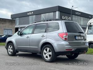 Pelēks Subaru Forester 2008 Narva, ar dzinēja tilpumu 2.00 L un nobraukumu 333 tūkst. km par 1999 €, foto 8 vietnē AUTOMOTO.COM.LV