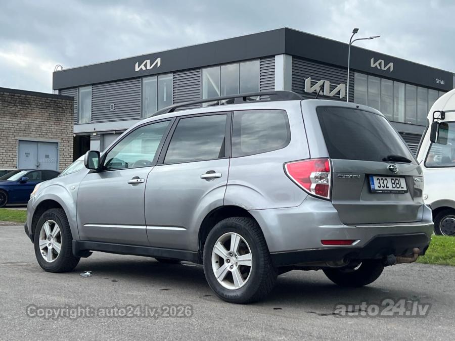 Pelēks Subaru Forester 2008 Narva, ar dzinēja tilpumu 2.00 L un nobraukumu 333 tūkst. km par 1999 €, foto 8 vietnē AUTOMOTO.COM.LV