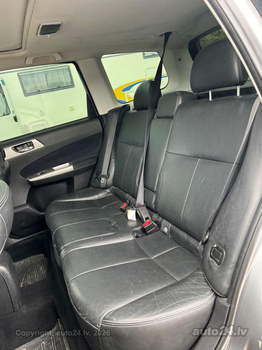 Pelēks Subaru Forester 2008 Narva, ar dzinēja tilpumu 2.00 L un nobraukumu 333 tūkst. km par 1999 €, foto 10 vietnē AUTOMOTO.COM.LV