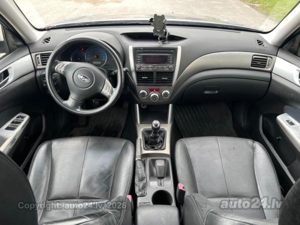 Pelēks Subaru Forester 2008 Narva, ar dzinēja tilpumu 2.00 L un nobraukumu 333 tūkst. km par 1999 €, foto 11 vietnē AUTOMOTO.COM.LV