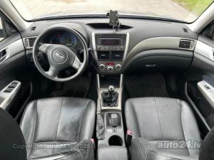 Pelēks Subaru Forester 2008 Narva, ar dzinēja tilpumu 2.00 L un nobraukumu 333 tūkst. km par 1999 €, foto 11 vietnē AUTOMOTO.COM.LV