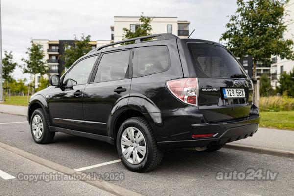 Grey Subaru Forester 2009 in Tallinn, with an engine capacity of 2.00 L and mileage of 99 thousand km for 4999 €, photo 2 on AUTOMOTO.COM.LV