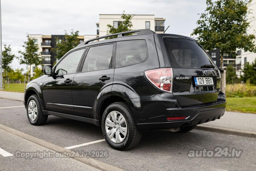 Grey Subaru Forester 2009 in Tallinn, with an engine capacity of 2.00 L and mileage of 99 thousand km for 4999 €, photo 3 on AUTOMOTO.COM.LV