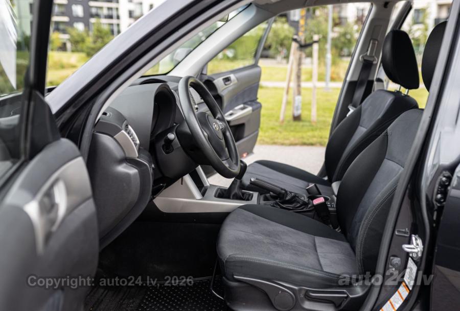 Grey Subaru Forester 2009 in Tallinn, with an engine capacity of 2.00 L and mileage of 99 thousand km for 4999 €, photo 9 on AUTOMOTO.COM.LV