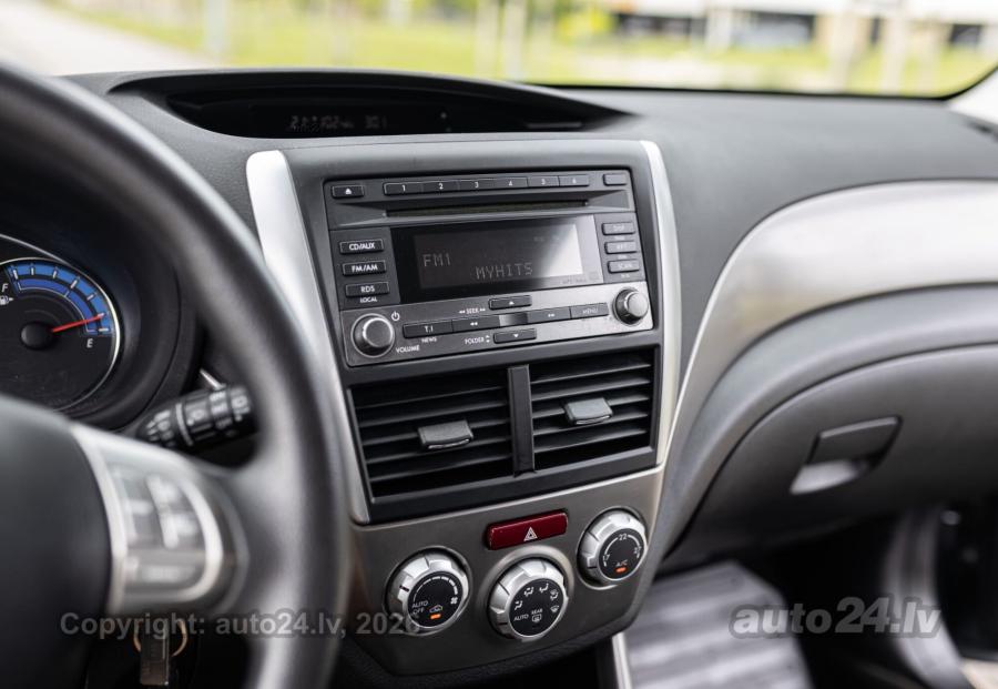 Grey Subaru Forester 2009 in Tallinn, with an engine capacity of 2.00 L and mileage of 99 thousand km for 4999 €, photo 17 on AUTOMOTO.COM.LV
