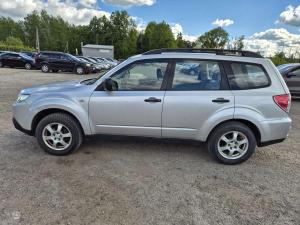 Grey Subaru Forester 2009 in Utena, with an engine capacity of 2.00 L and mileage of 217 thousand km for 6400 €, photo 3 on AUTOMOTO.COM.LV