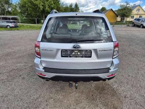 Grey Subaru Forester 2009 in Utena, with an engine capacity of 2.00 L and mileage of 217 thousand km for 6400 €, photo 5 on AUTOMOTO.COM.LV