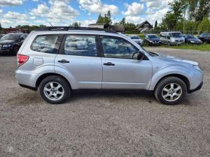 Grey Subaru Forester 2009 in Utena, with an engine capacity of 2.00 L and mileage of 217 thousand km for 6400 €, photo 7 on AUTOMOTO.COM.LV