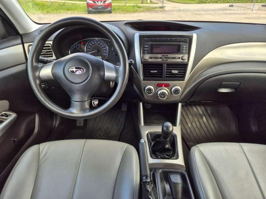 Grey Subaru Forester 2009 in Utena, with an engine capacity of 2.00 L and mileage of 217 thousand km for 6400 €, photo 18 on AUTOMOTO.COM.LV