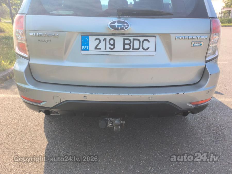 Pelēks Subaru Forester 2010 Tallina, ar dzinēja tilpumu 2.00 L un nobraukumu 265 tūkst. km par 2990 €, foto 10 vietnē AUTOMOTO.COM.LV