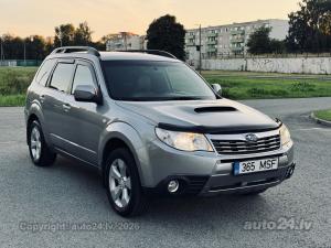 Grey Subaru Forester 2010 in Tallinn, with an engine capacity of 2.00 L and mileage of 217 thousand km for 4290 €, photo 7 on AUTOMOTO.COM.LV